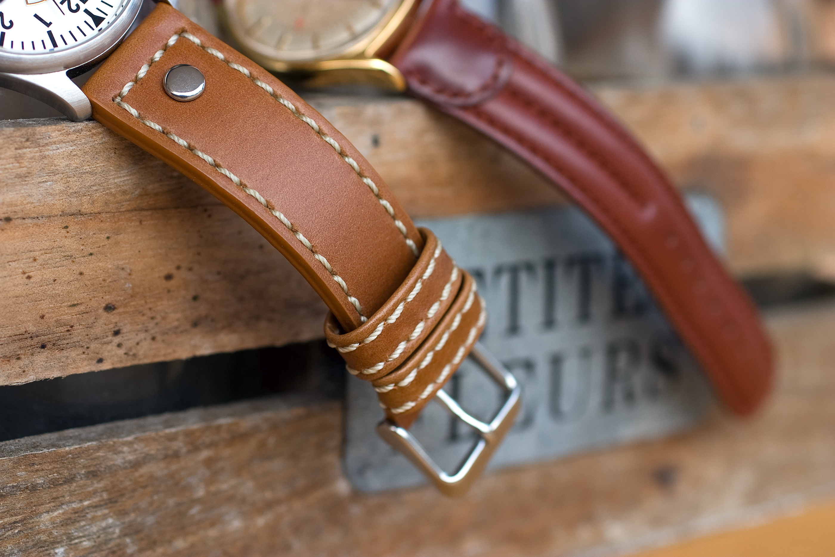 Laser marking machines in watches and jewelry manufacturing